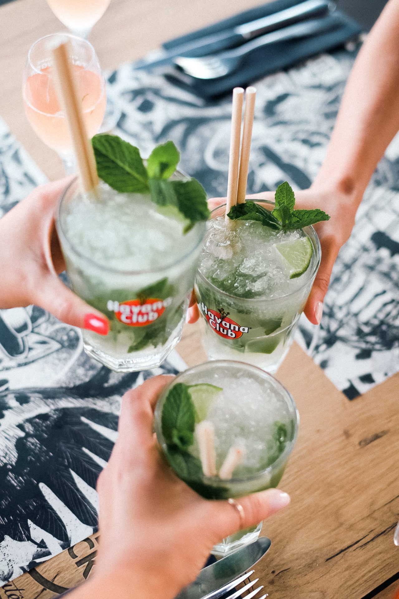 Reservas – Restaurante Contrabando